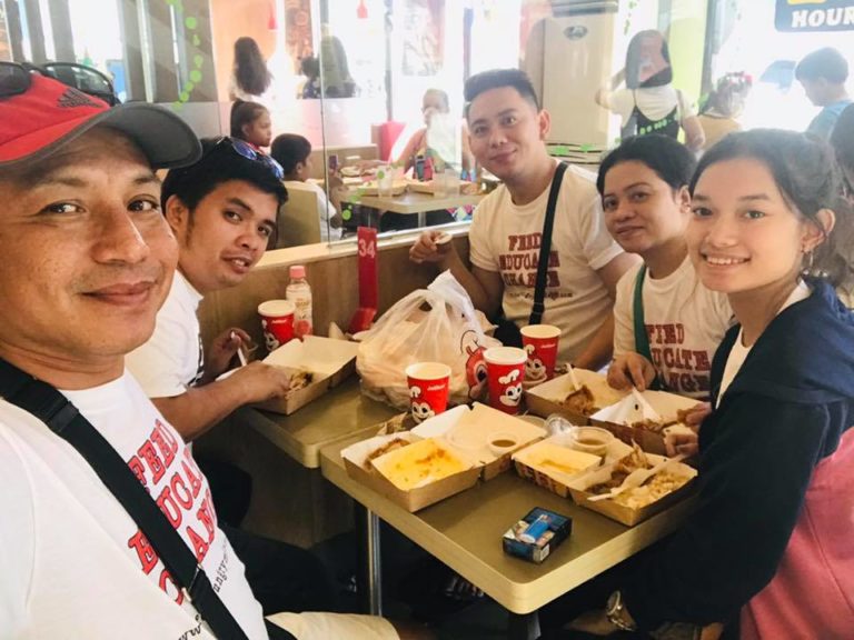 Aetas in Zambales - Feed Hungry Minds