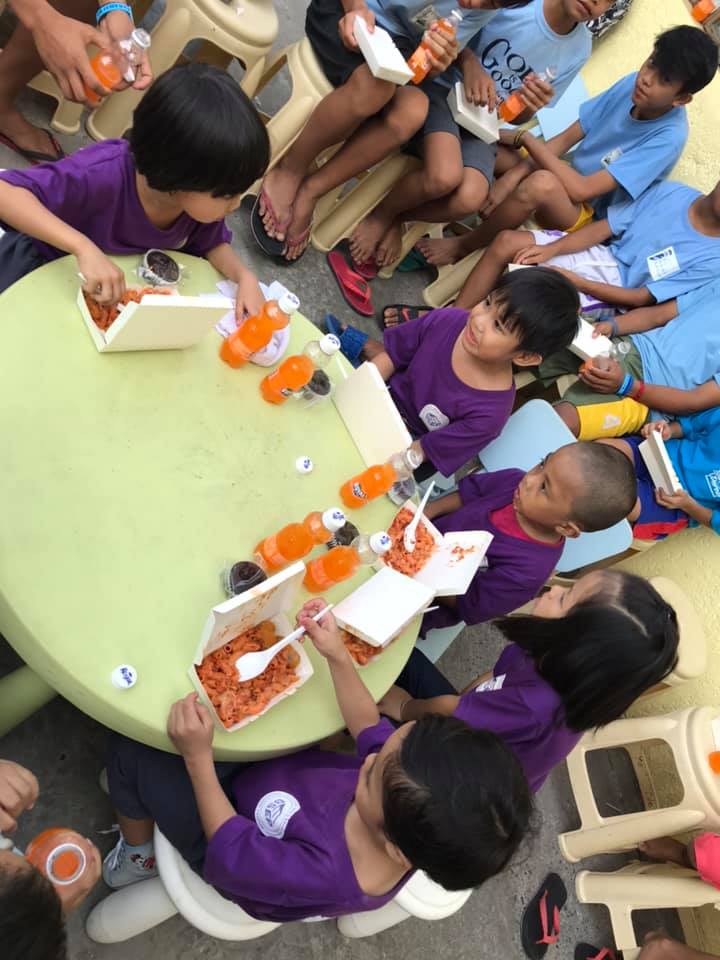 Ang Bahay Parola – Feed Hungry Minds